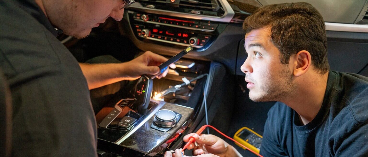 BMW Apprentice STEP - Autos Drive America